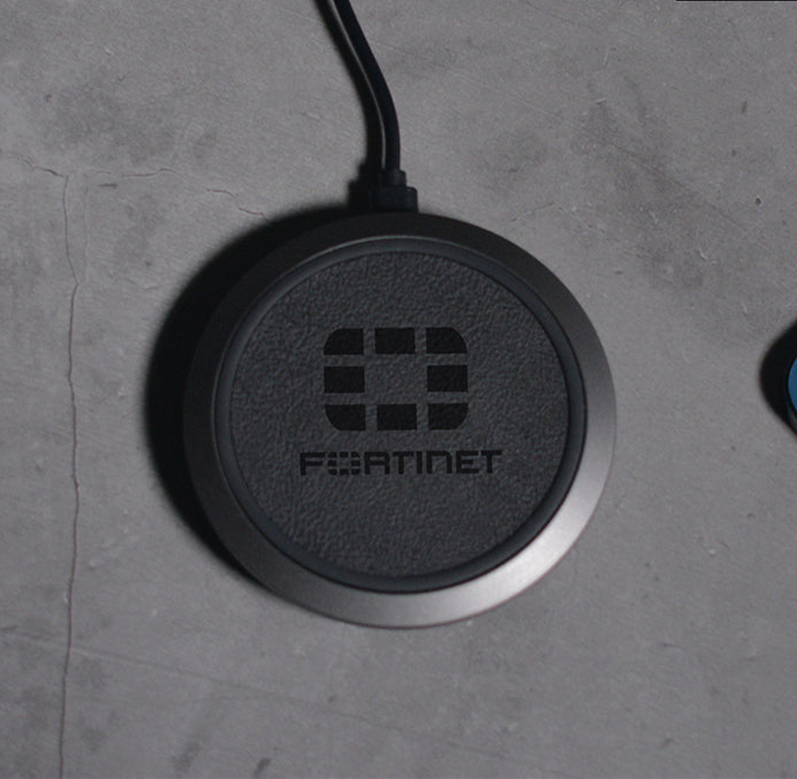 Calypso Charger - Custom Branded Promotional Chargers - Swag.com